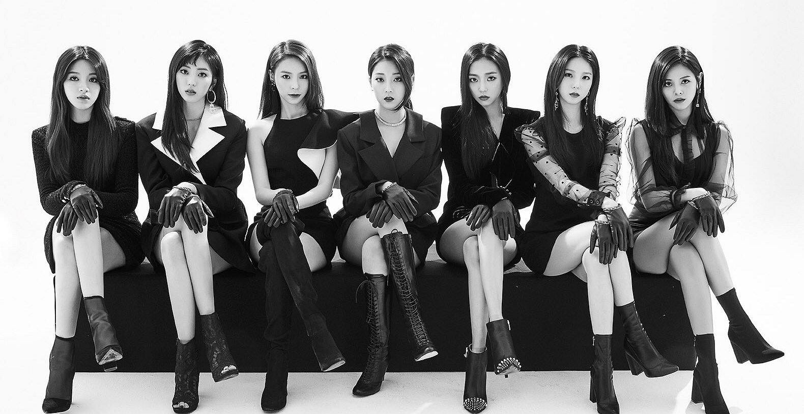 CLC dévoile des photos teasers pour « BLACK DRESS » – K-GEN