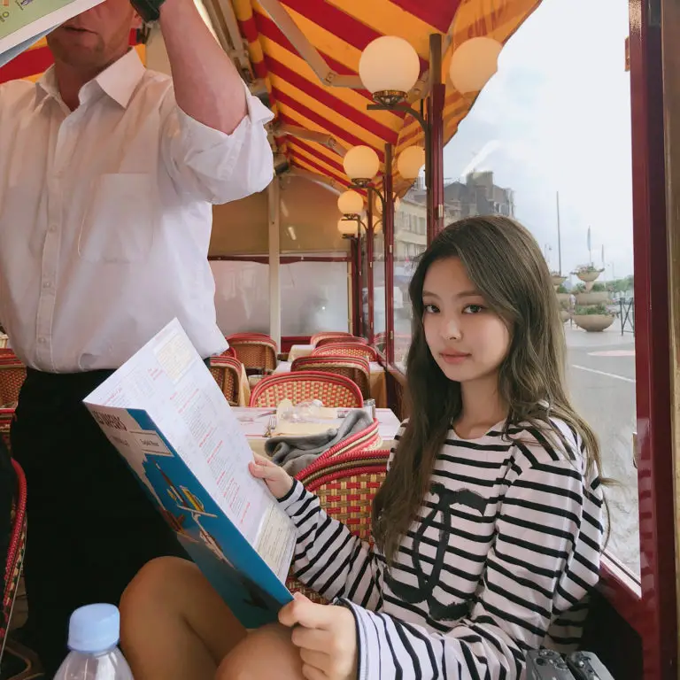 Jennie (BLACKPINK) partage des photos de son voyage en France – K-GEN