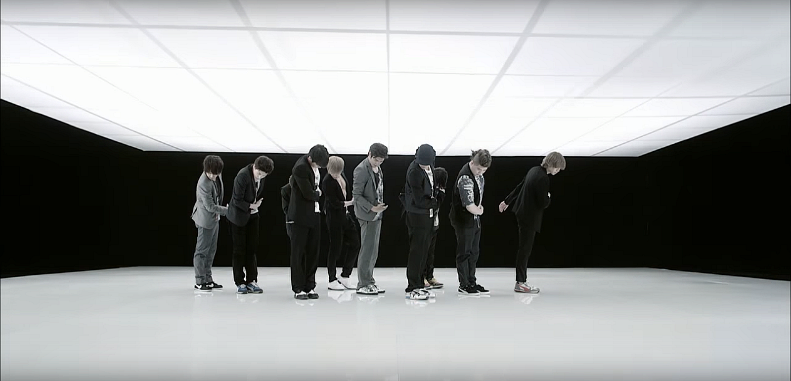 SUPER JUNIOR : Le MV de « Bonamana » atteint les 100 millions de vues ...