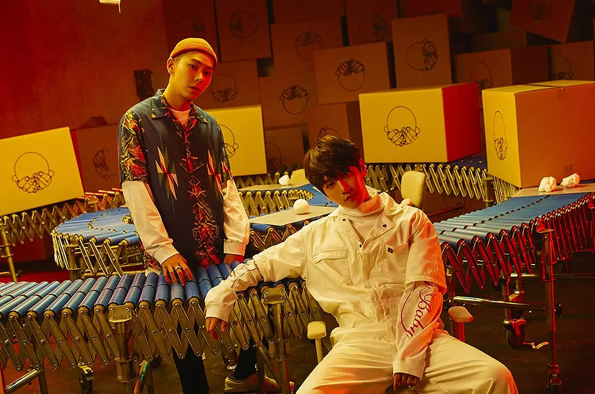 Baekhyun (EXO) et LOCO dévoilent une photo teaser pour « YOUNG » – K-GEN