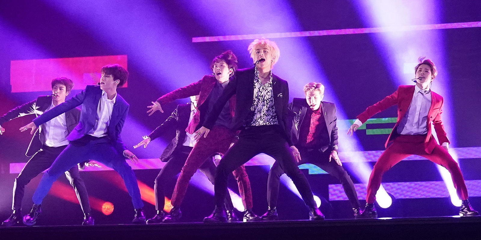 Découvrez la performance de BTS sur la scène de America’s Got Talent ...