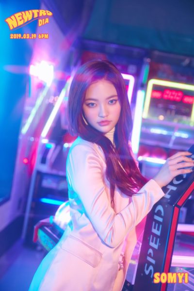 DIA dévoile des vidéos et des photos teasers pour son comeback – K-GEN