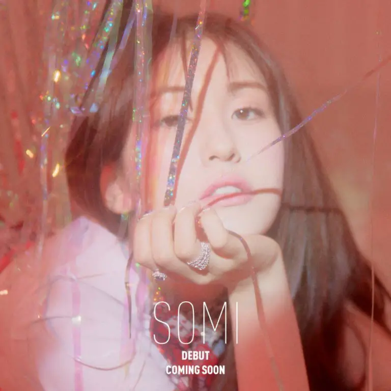 Somi dévoile une nouvelle photo teaser pour ses débuts solos – K-GEN