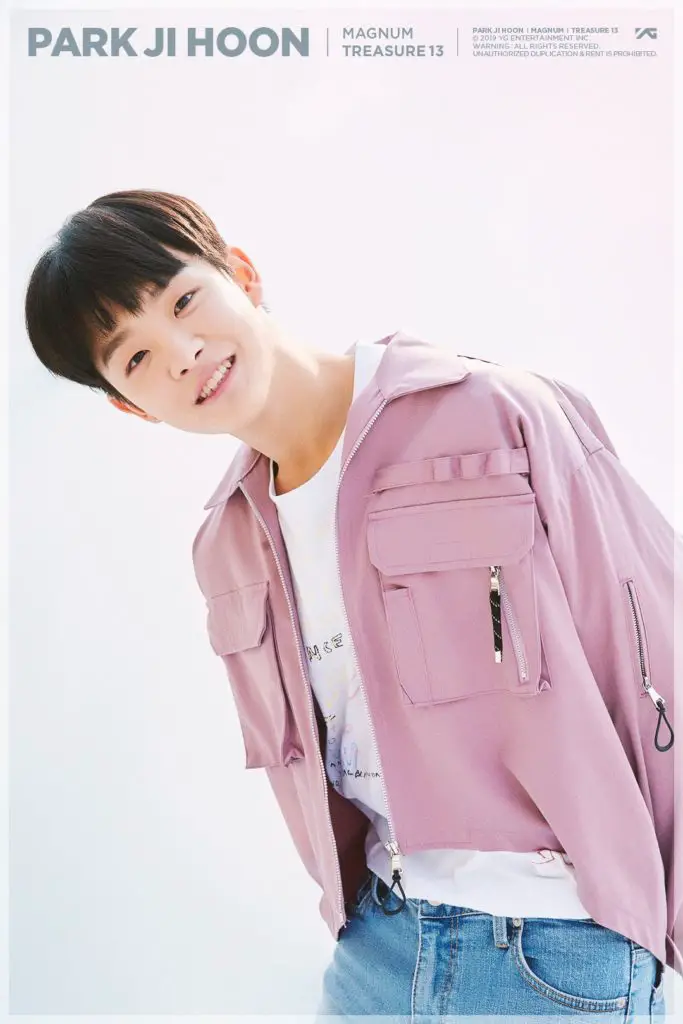 TREASURE 13 dévoile des photos de profil de PARK JI HOON à l’approche des débuts du groupe – K-GEN