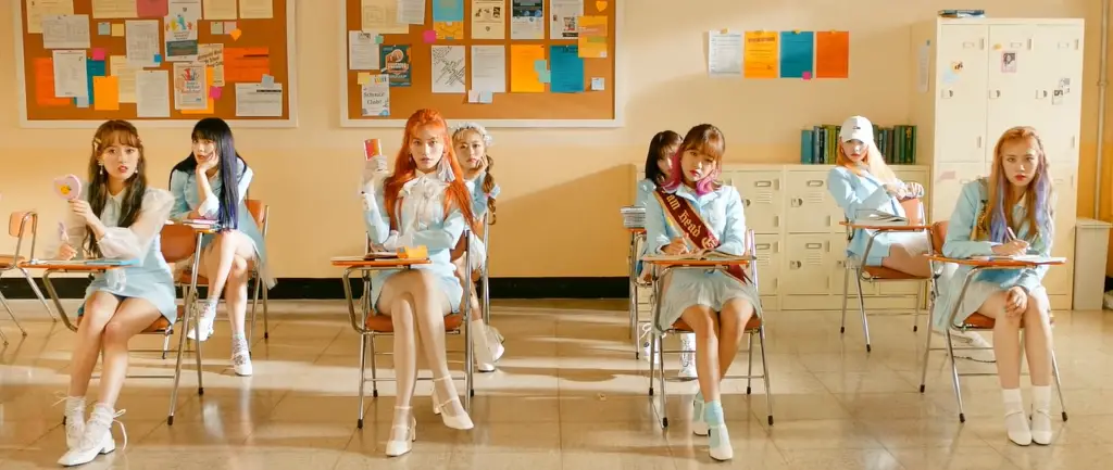 Weki Meki met en ligne un nouveau teaser MV pour « Picky Picky » – K-GEN