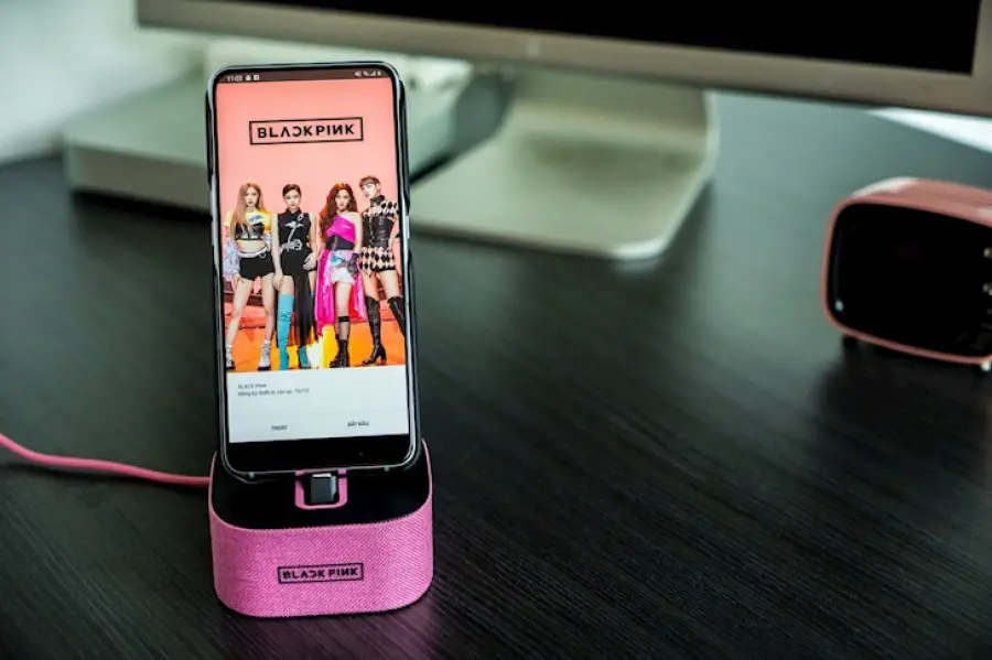 Samsung dévoile un smartphone à l’effigie de BLACKPINK – K-GEN