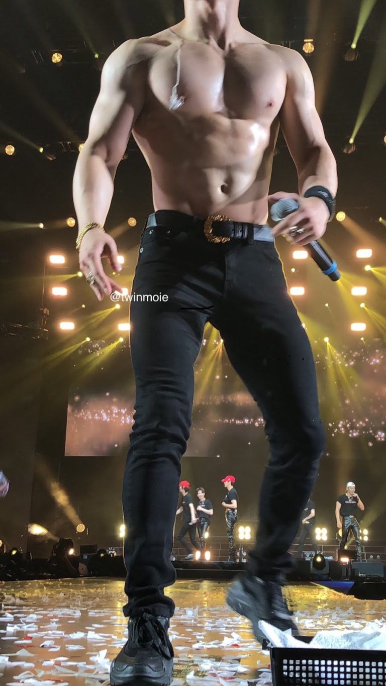 Wonho (MONSTA X) fait le buzz sur les communautés masculines grâce à son corps musclé – K-GEN