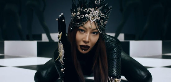 JESSI fait son comeback avec le MV de « What Type of X » – K-GEN