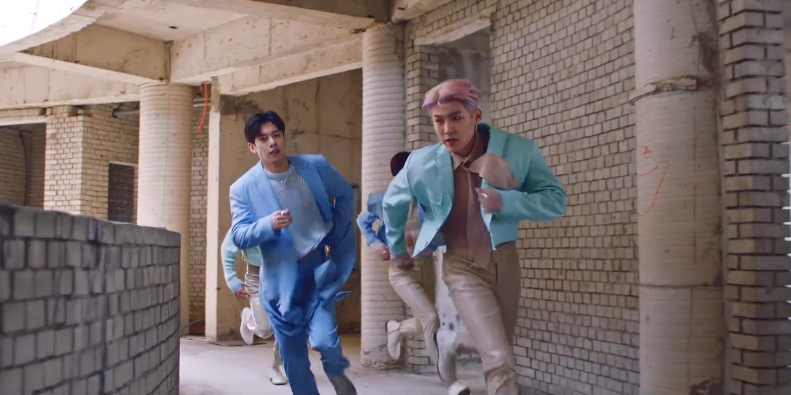 AB6IX dévoile un teaser MV pour « CLOSE » – K-GEN