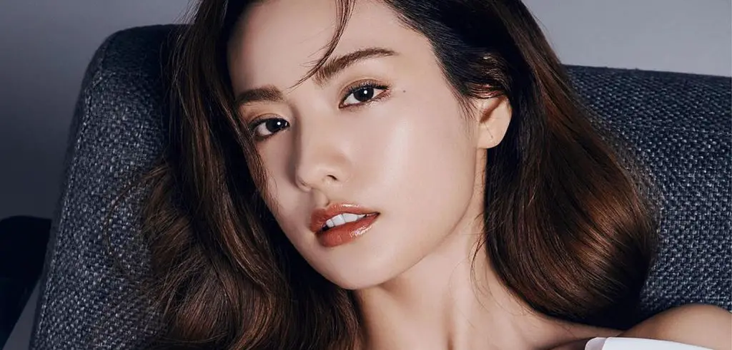 Nana quitte PLEDIS Entertainment après 15 ans au sein de l’agence – K-GEN