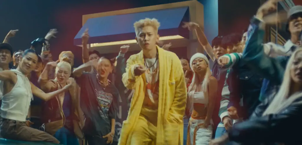 Crush dévoile un teaser MV pour son comeback avec « Rush Hour » en ...