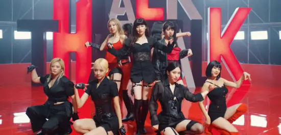 TWICE performe « Talk that Talk » dans MTV Fresh Out Live – K-GEN