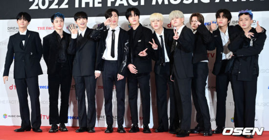 THE FACT MUSIC AWARDS 2022 : Photos des stars de K-Pop sur le tapis rouge – K-GEN