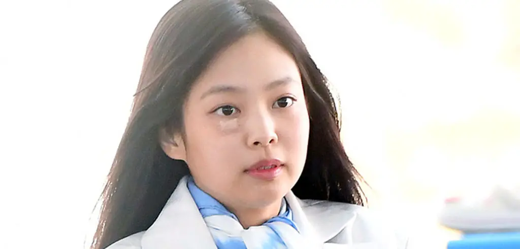 Jennie (BLACKPINK) s’envole pour la France pour la Paris Fashion Week ...