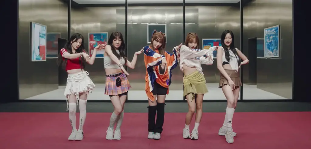 Apink a fait son comeback avec le MV de « D N D » – K-GEN