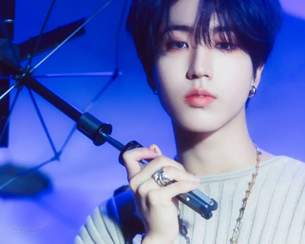 Stray Kids révèle 38 nouvelles photos teasers pour son comeback avec « 樂-STAR » – K-GEN