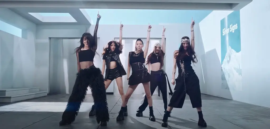 MEOVV débute sa carrière en KPOP avec le MV de « MEOW » – K-GEN